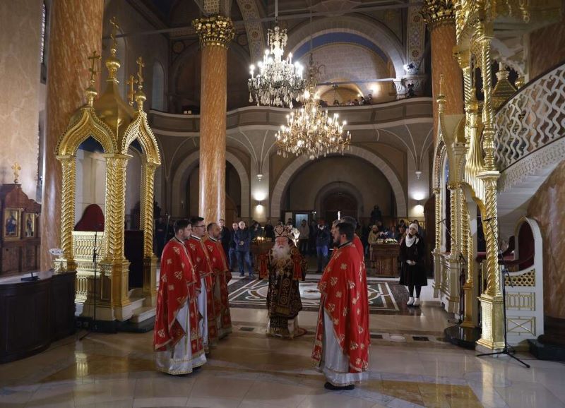 Pravoslavni vjernici obilježili Božić, praznik Hristova rođenja - Megafon